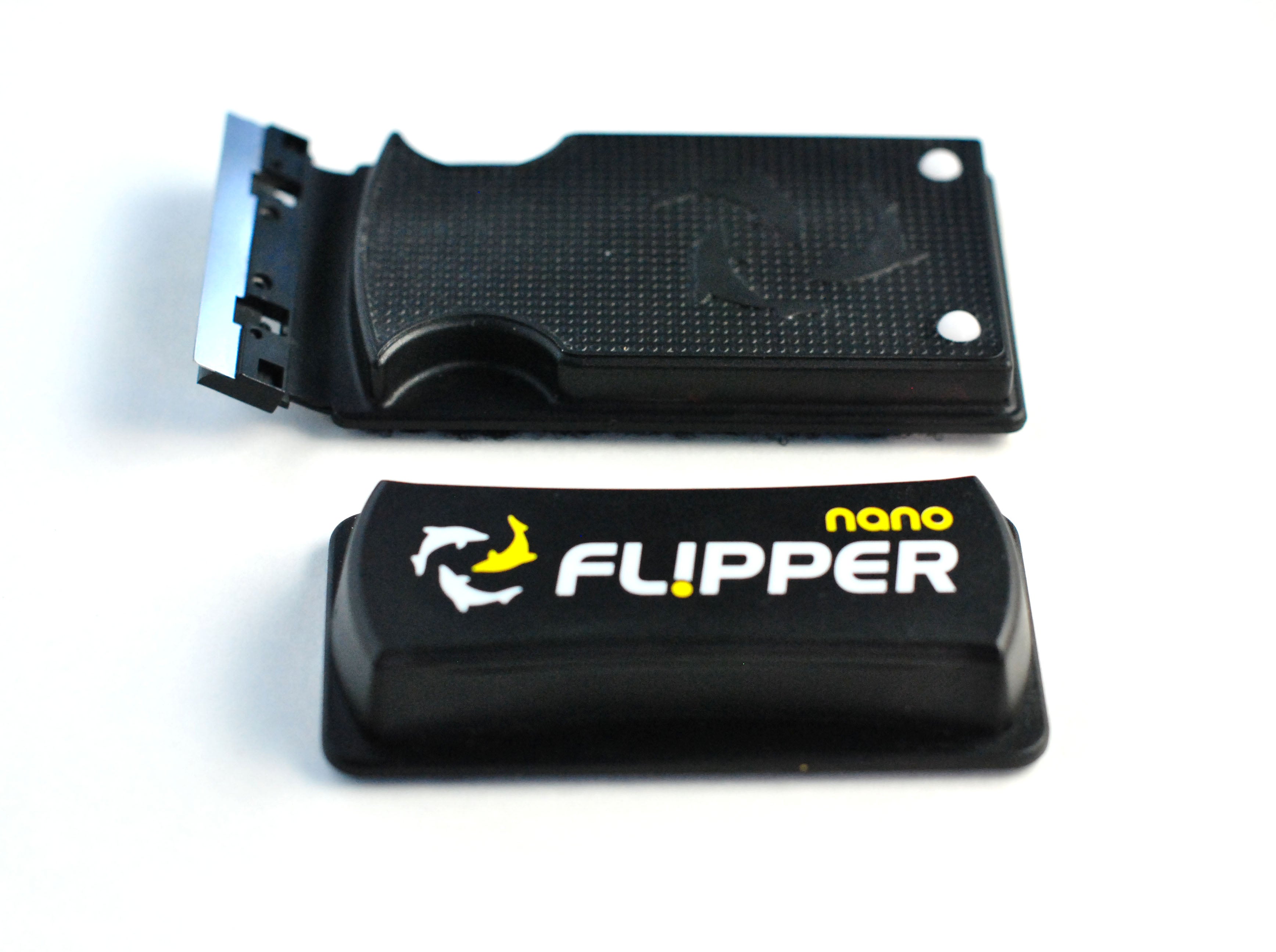 Flipper NANO 2-in-1 Scraper and Cleaner – Guppys Aquarium Products